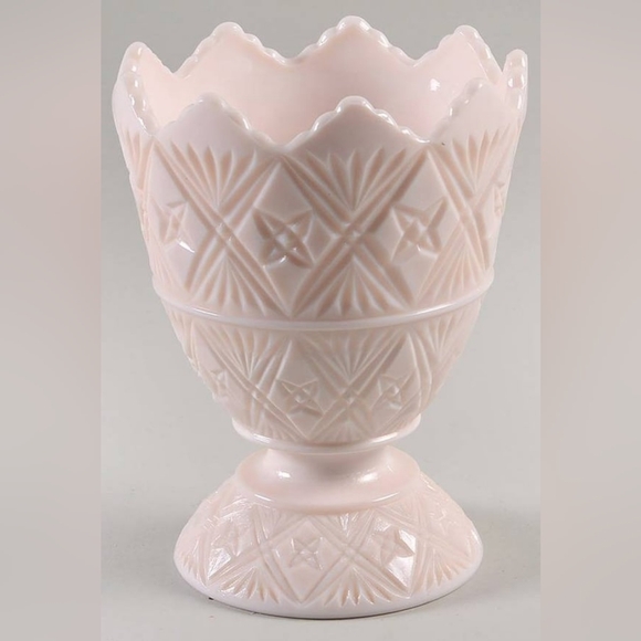 napco | Accents | Vintage Napco Shell Pink Milk Glass Footed Bowl ...